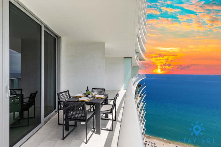 2br Apt With Amazing Ocean View Balcony & Pool - The Bahamas