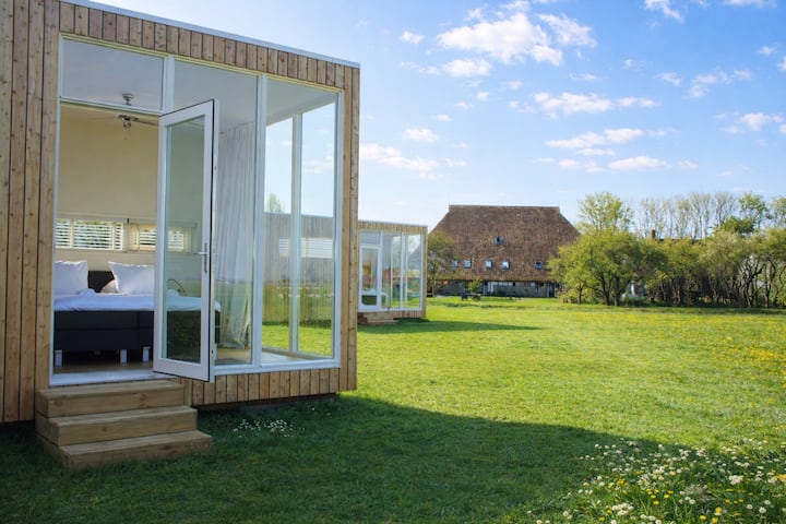 Grons | Weidesuite Bij Leeuwarden In De Natuur - Leeuwarden