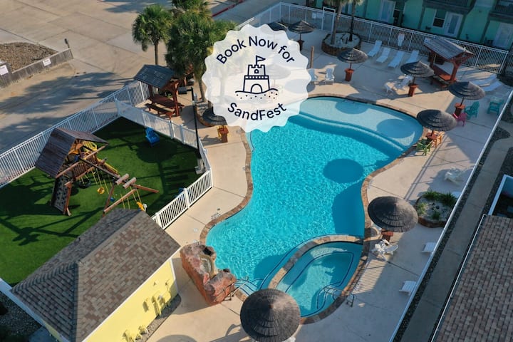 Sleeps 27 | 3 Homes + Near Beach, Pools & Dining - Port Aransas, TX