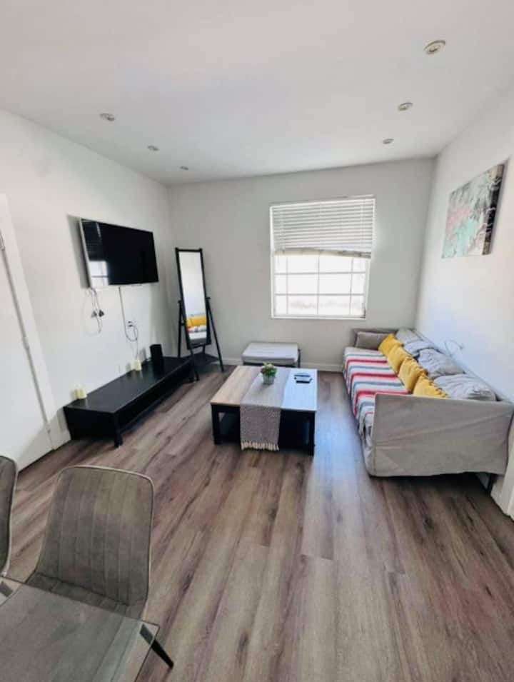 2br Miami Beach Condo Steps From The Sand - Miami Beach, FL