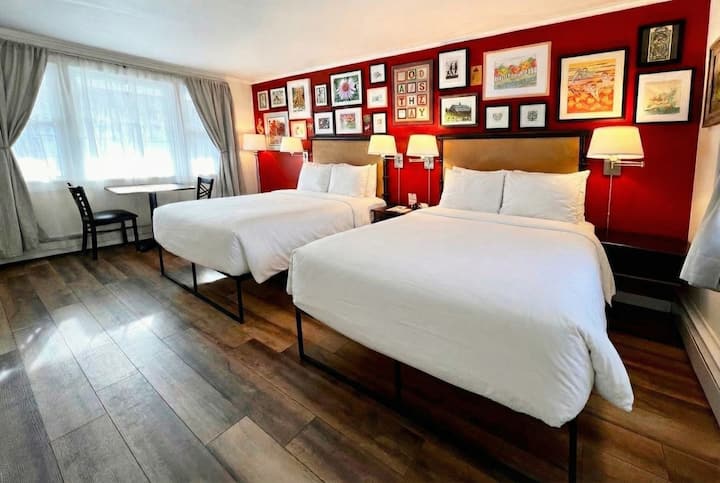 Sleep Woodstock - 2 Double Beds - Dog Friendly! - Woodstock, VT