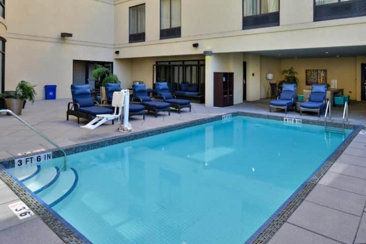2 Tranquil Units With Outdoor Pool Near Museums - Wilmington, NC