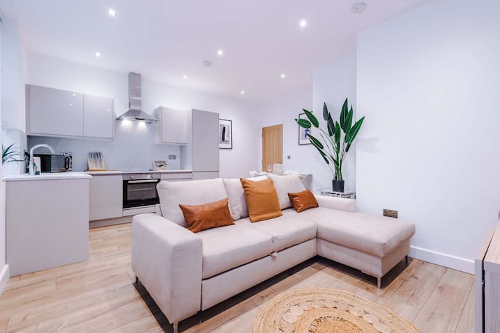 Old Town Hull Apt 2 - Sleeps 4 - Town Centre - 侯城