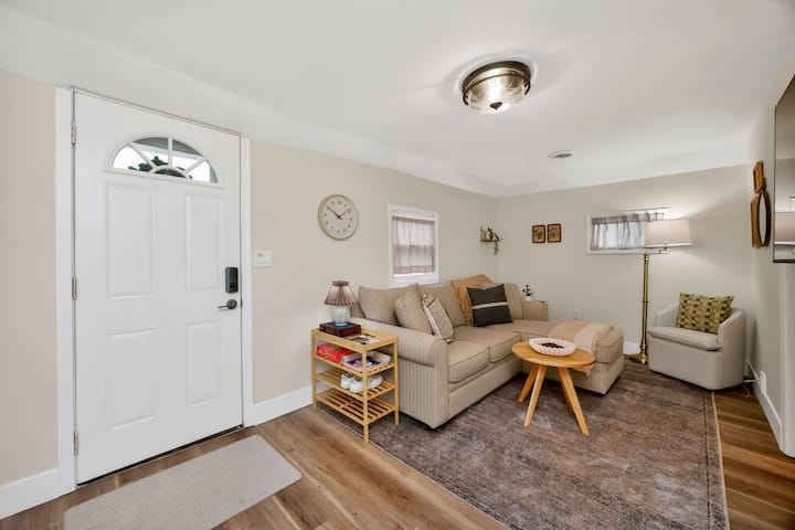 Prime Ames Location | 2br/1ba Near Isu - Ames, IA