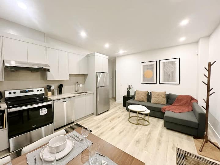 Newly Built Suite-west Coquitlam - Coquitlam