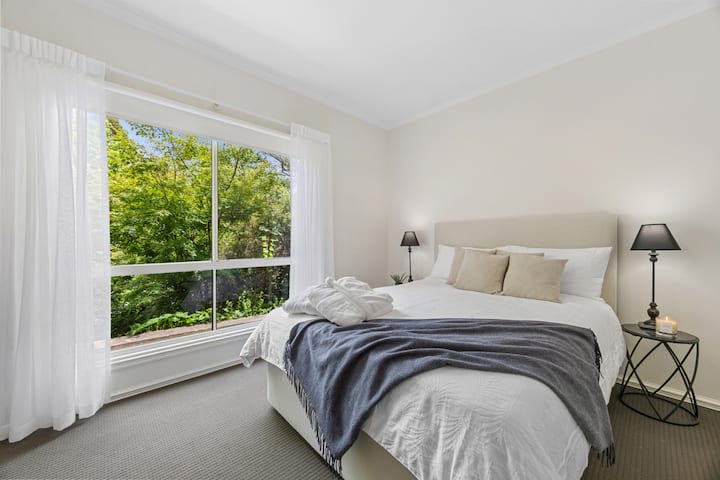 Sheoak Sanctuary - Private Adelaide Hills Retreat - Bridgewater, Australia