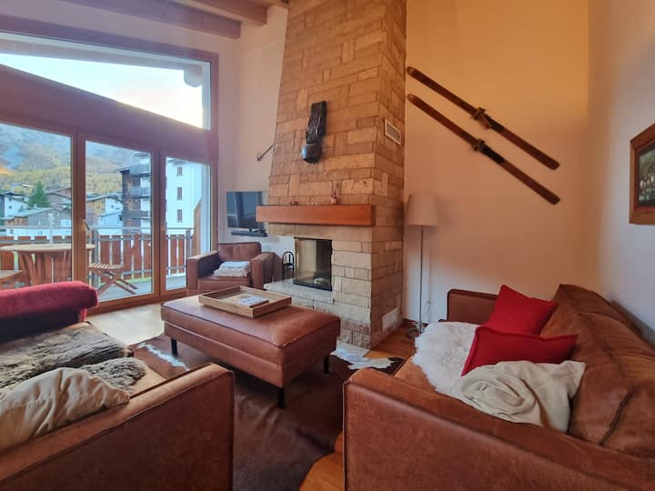 Bel Appartement Mansardé Dan Maison Serac - Saas-Fee