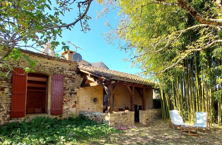 Gite De Charme à Biron - Biron