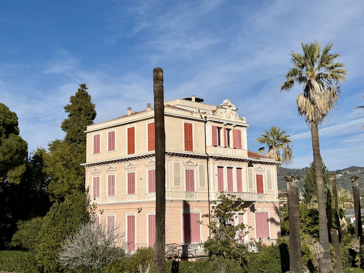 Host4u - Cozy Loft At Rambaldy's Castle In Imperia - Imperia