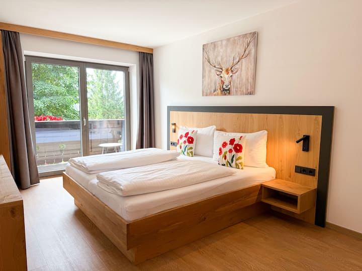 Hotel Bad Neunbrunnen - Doppelzimmer 207 - Zell am See