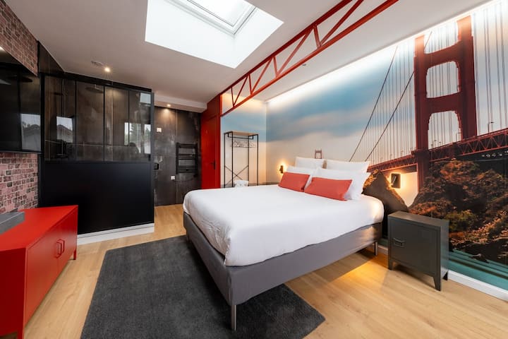 Oiqia • Air Nomad • San Francisco - Valenciennes