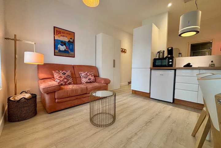 Casa Blum 2 - Studio Climatisé à 2 Pas De La - Brive-la-Gaillarde