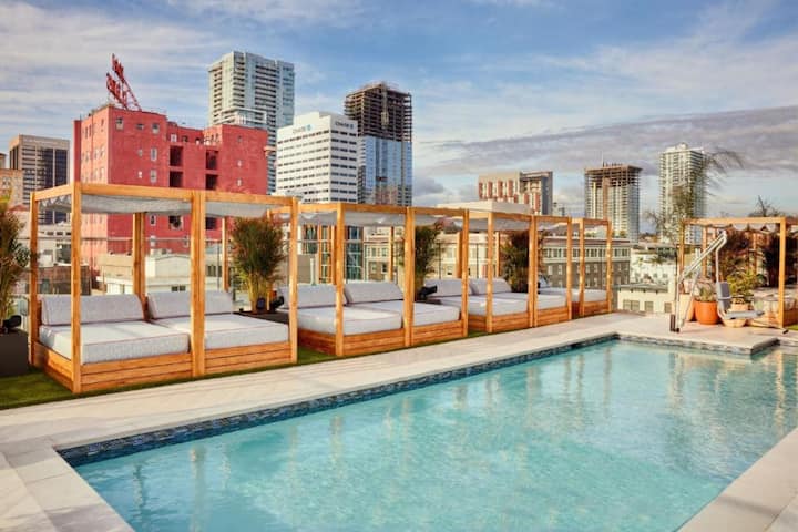 In The Heart Of Gaslamp Quarter + Rooftop Pool&bar - San Diego