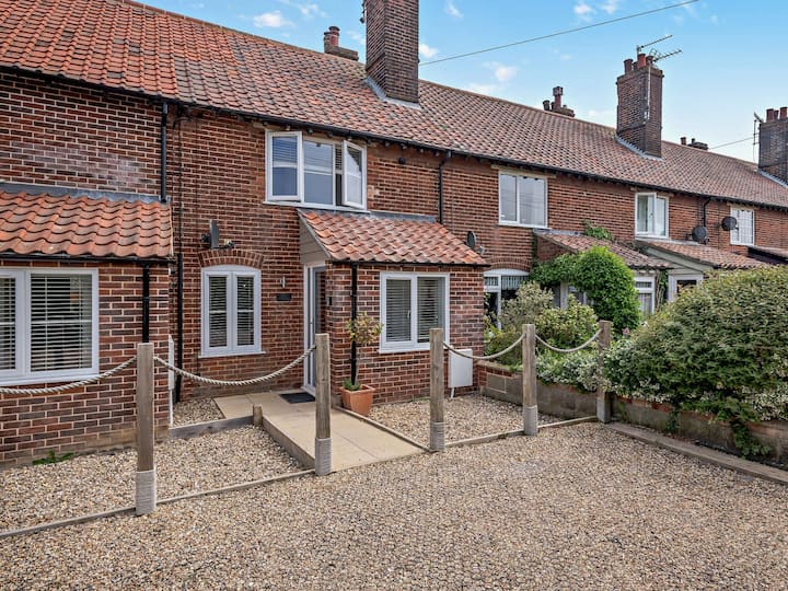 2 Bed In Mundeseley (92197) - Mundesley