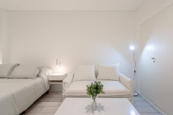 Modern Studio On Av. Libertador | 24/7 Security - Recoleta