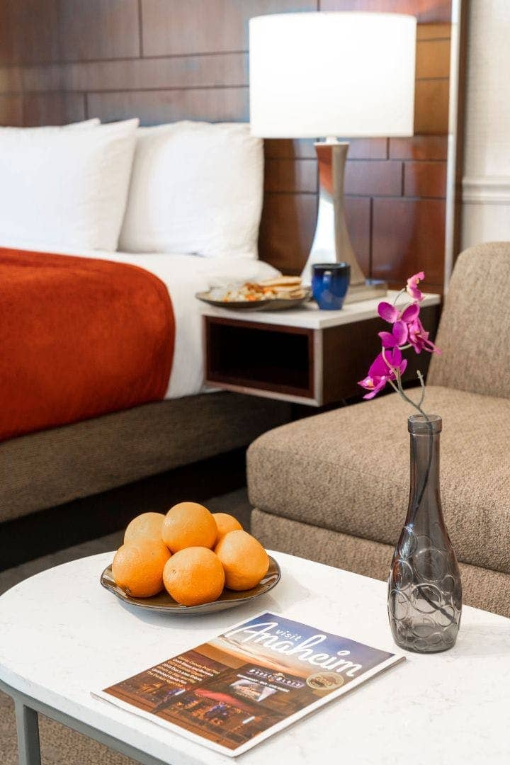 King Room With Sofa Bed & Free Full Breakfast - Anaheim, CA