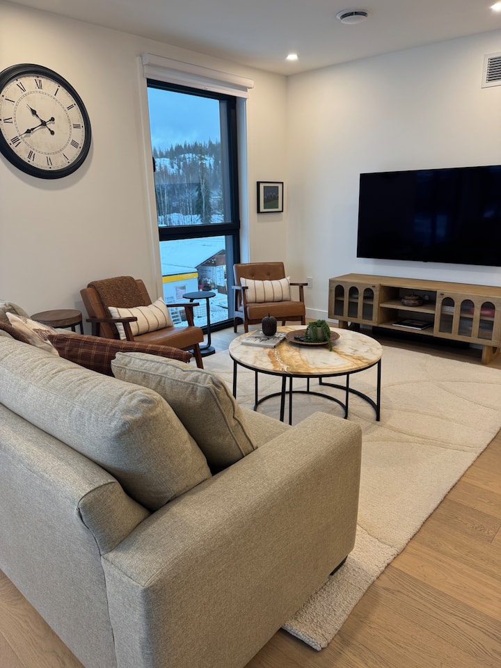 The Rever - Revelstoke