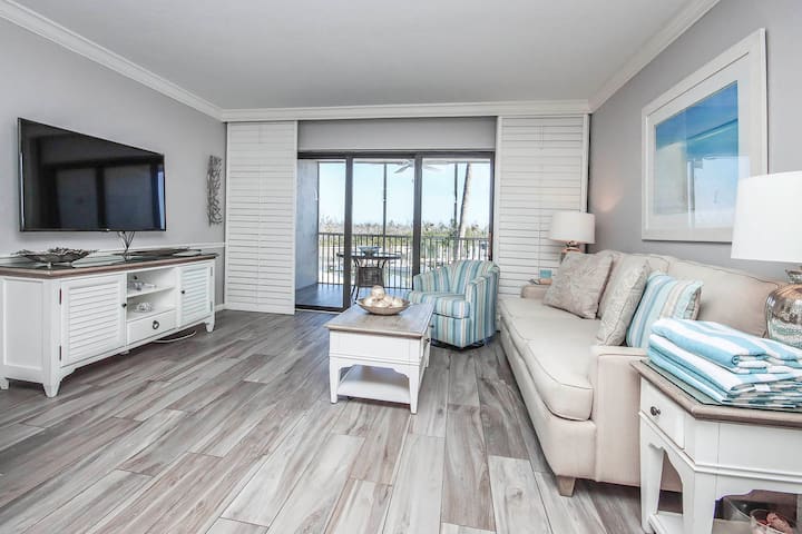 Bayside Villa 4108: Renovated Luxury & Spacious Co - North Captiva Island, FL