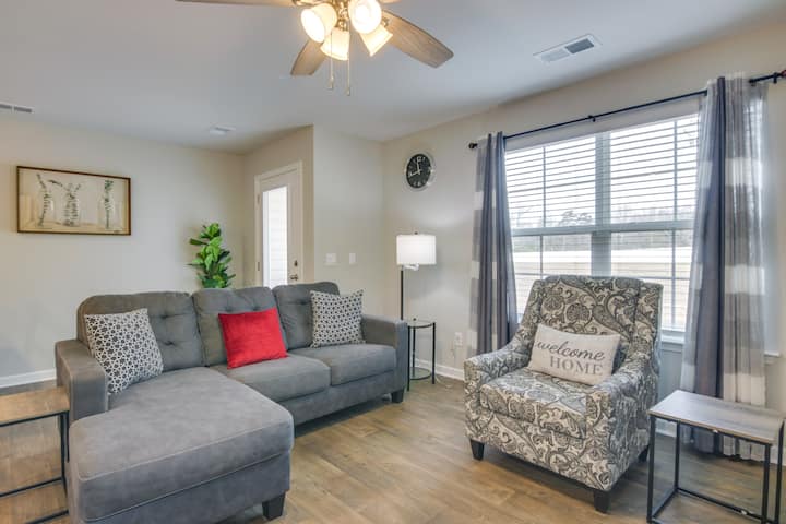 Near Base & Shopping: Modern Sumter Townhome! - Sumter, SC