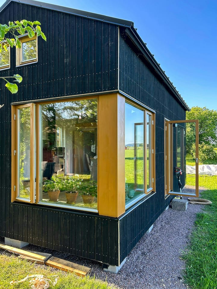 Small House Amongst Apple Trees Near Vättern - Ödeshög