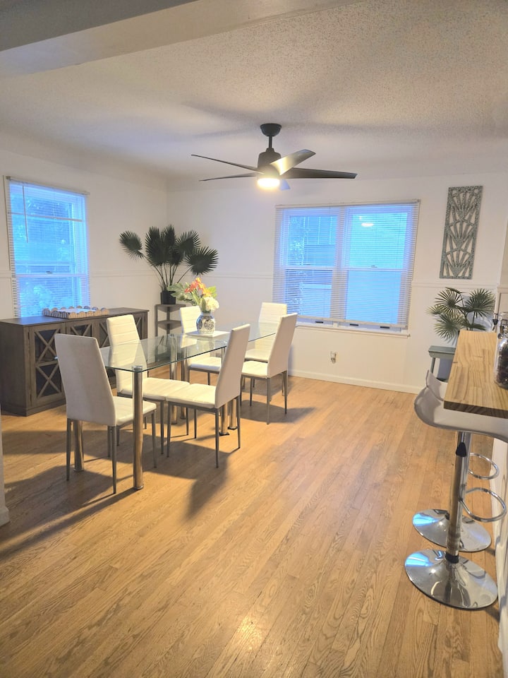 Nisiyemi House - Minneapolis, MN