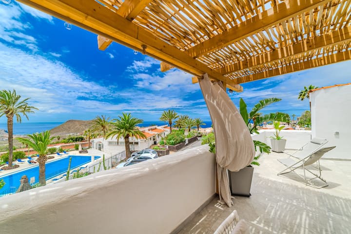 Oceania Villa Private Pool  Garden - Los Cristianos