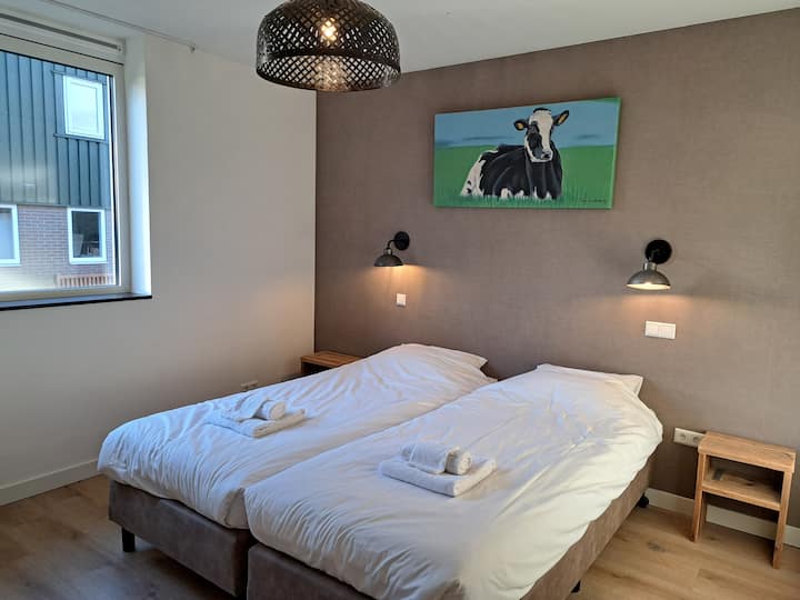 Accommodation 4: 4-6 Person Apartment - Zoetermeer