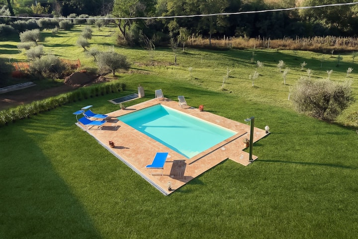 Villa With Private Pool And Hot Tub Near The Sibil - Sarnano