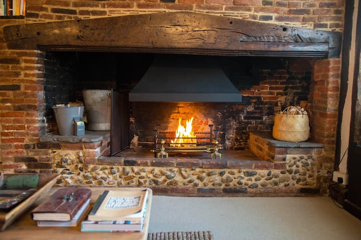 Tudor Cottages, Long Melford, Suffolk - Long Melford