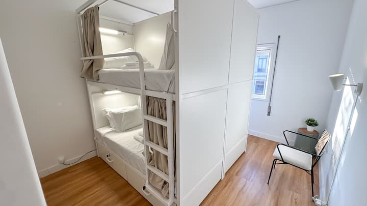 Modern Co-living - Mixed Dorm Room For 4 People - Porto, Portugal