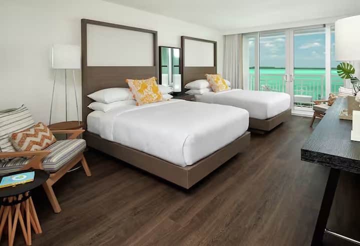 4 Waterfront Room W/ 2 Queen Beds In Coconut Wing - Key Largo, FL