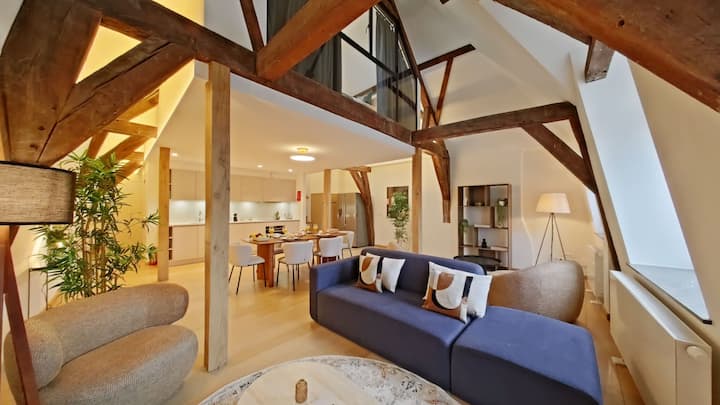 One Of A Kind 2br In Place Du Grand Sablon - Saint-Gilles