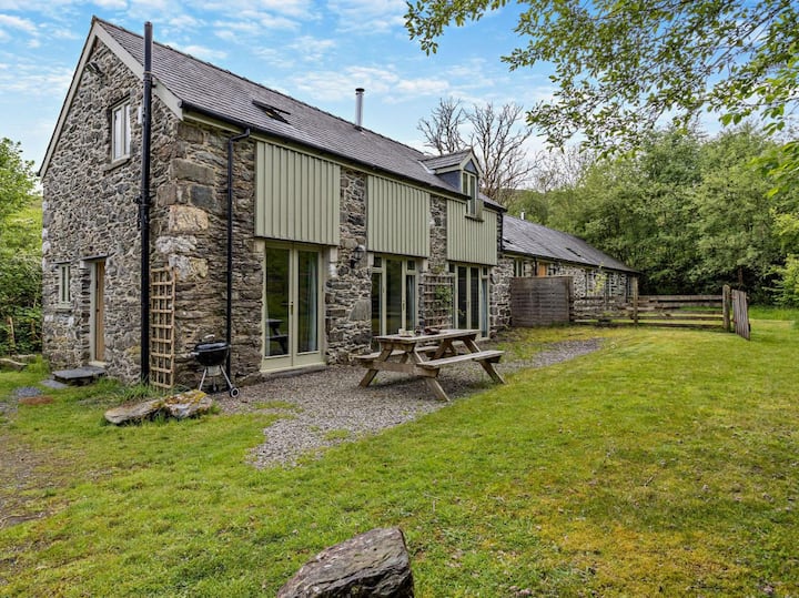 2 Bed In Machynlleth (Oc-93645) - Machynlleth