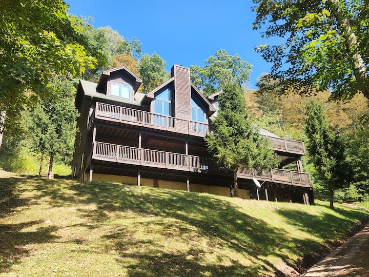 Seize The Moment-hot Tub, Game Room, Ping Pong - West Virginia