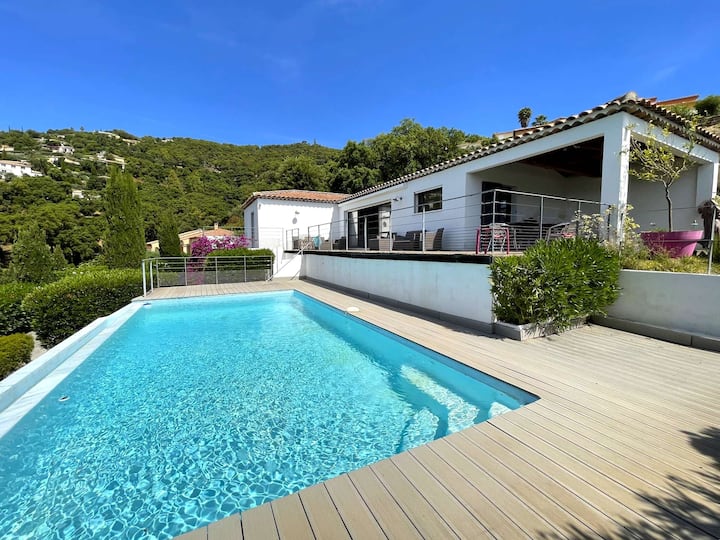 Villa Climatisée Avec Piscine Et Vue Mer Pour 8 Pe - Pierrefeu-du-Var