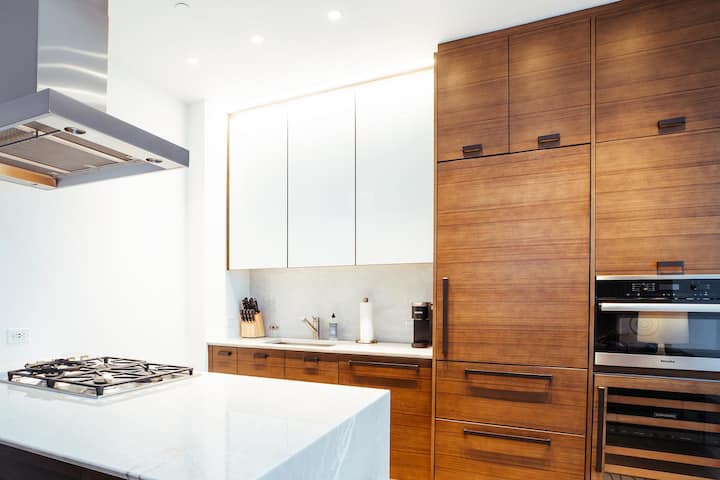 Landing | Stylish 2bd, Clubhouse, Gym - Marysville, WA