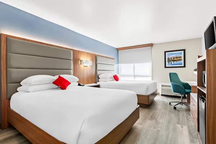 2 Deluxe Rooms W/ 2 Queen Beds - Pet Friendly - Cheyenne, WY