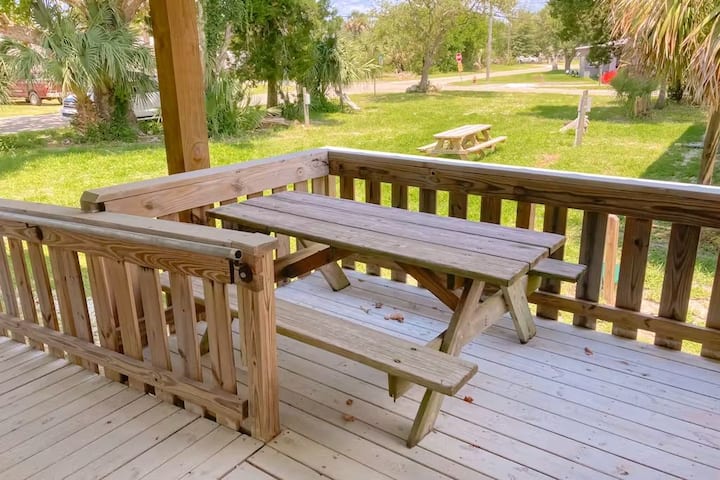 Ms Saras Hideaway - Great Hideaway For Couples! - Port St. Joe, FL