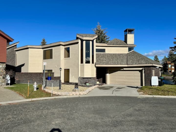 Lighthouse Shores House - South Lake Tahoe, CA
