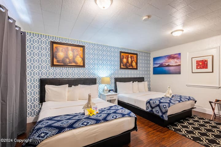 Arrowhead Motel Double Room At Sundance By Vibe - Sundance, WY