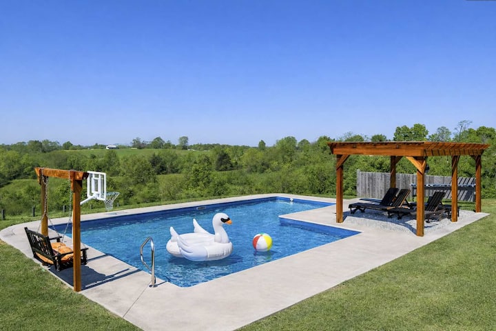 Pool | Sleeps 22 | Massive Game Room | Hot Tub | F - Kentucky