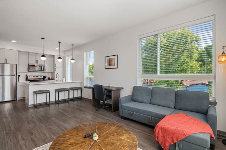 Two Cozysuites Ayr | 3 Beds | Parking, Pool, Gym - Indiana (State)