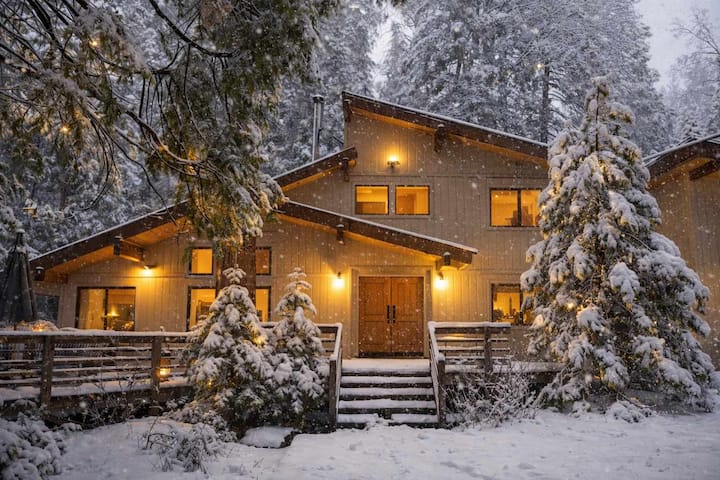 Large Cozy West Village Cabin - Huntington lake, Lakeshore