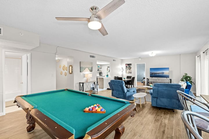 Satellite Beach Condo W/ Balcony & Foosball Table! - Satellite Beach, FL