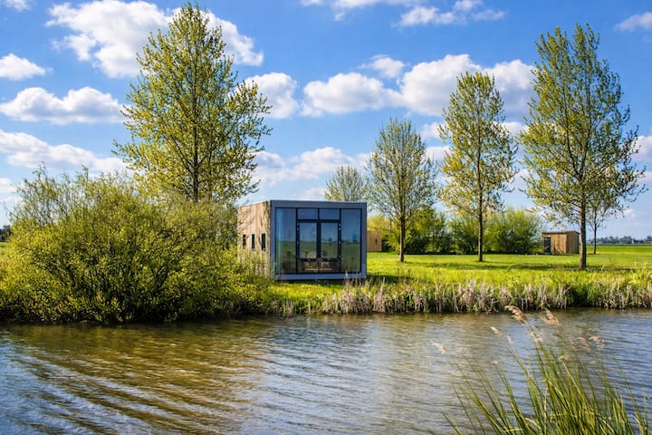 It Swin | Tiny House Cabin Aan Elfstedenwater - Leeuwarden