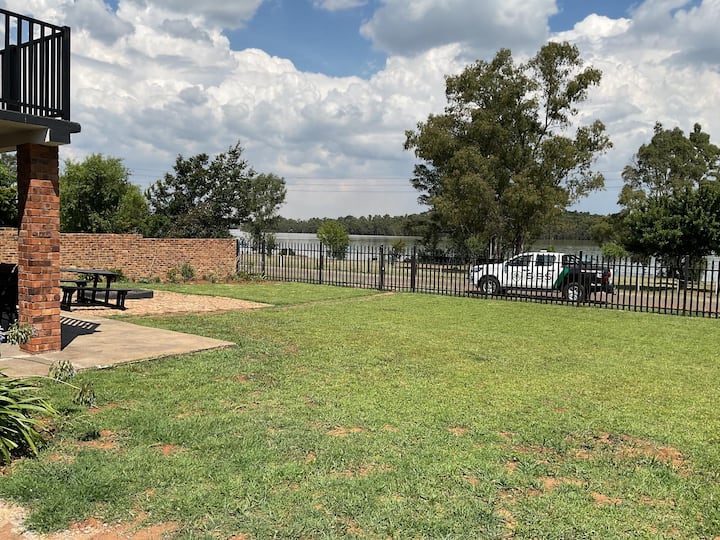 One Bedroom Studio - Vaal Marina