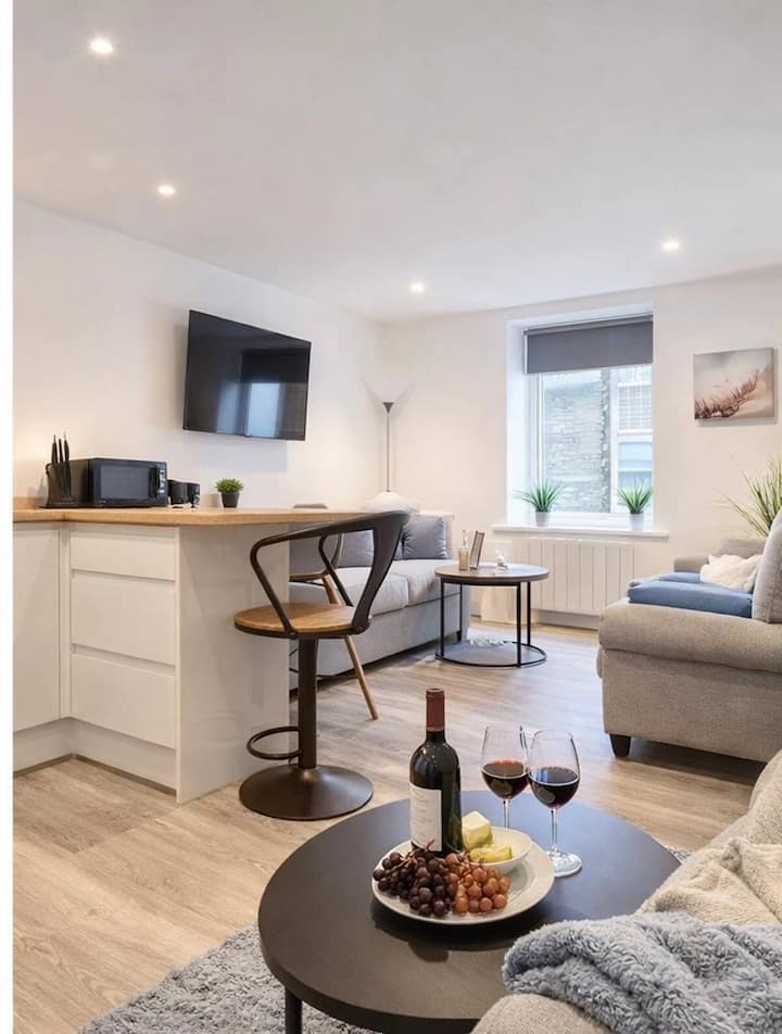 2br Modern Apt In Central Penzance • Walk To Sea - Mousehole