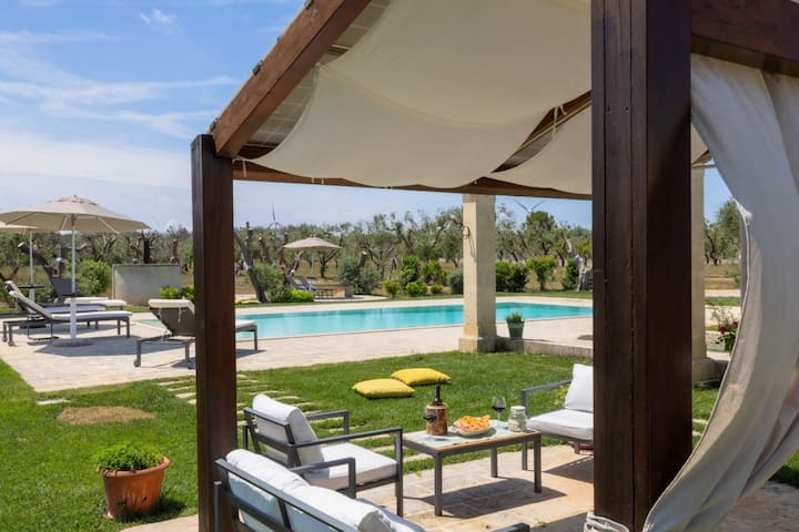 Villa With Private Pool In The Heart Of Apulia - Erchie