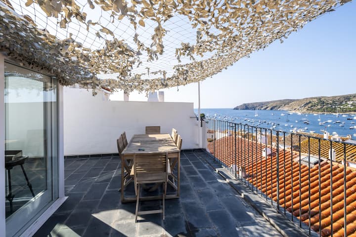 Creus - Maison Dans Le Centre Avec Vue Sur La Mer - Cadaqués