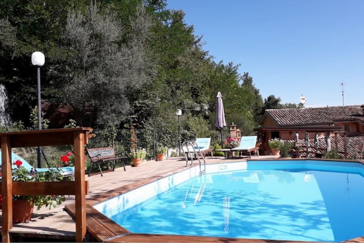 Affordable Villa With Private Semi-sunken Pool And - Bolognola